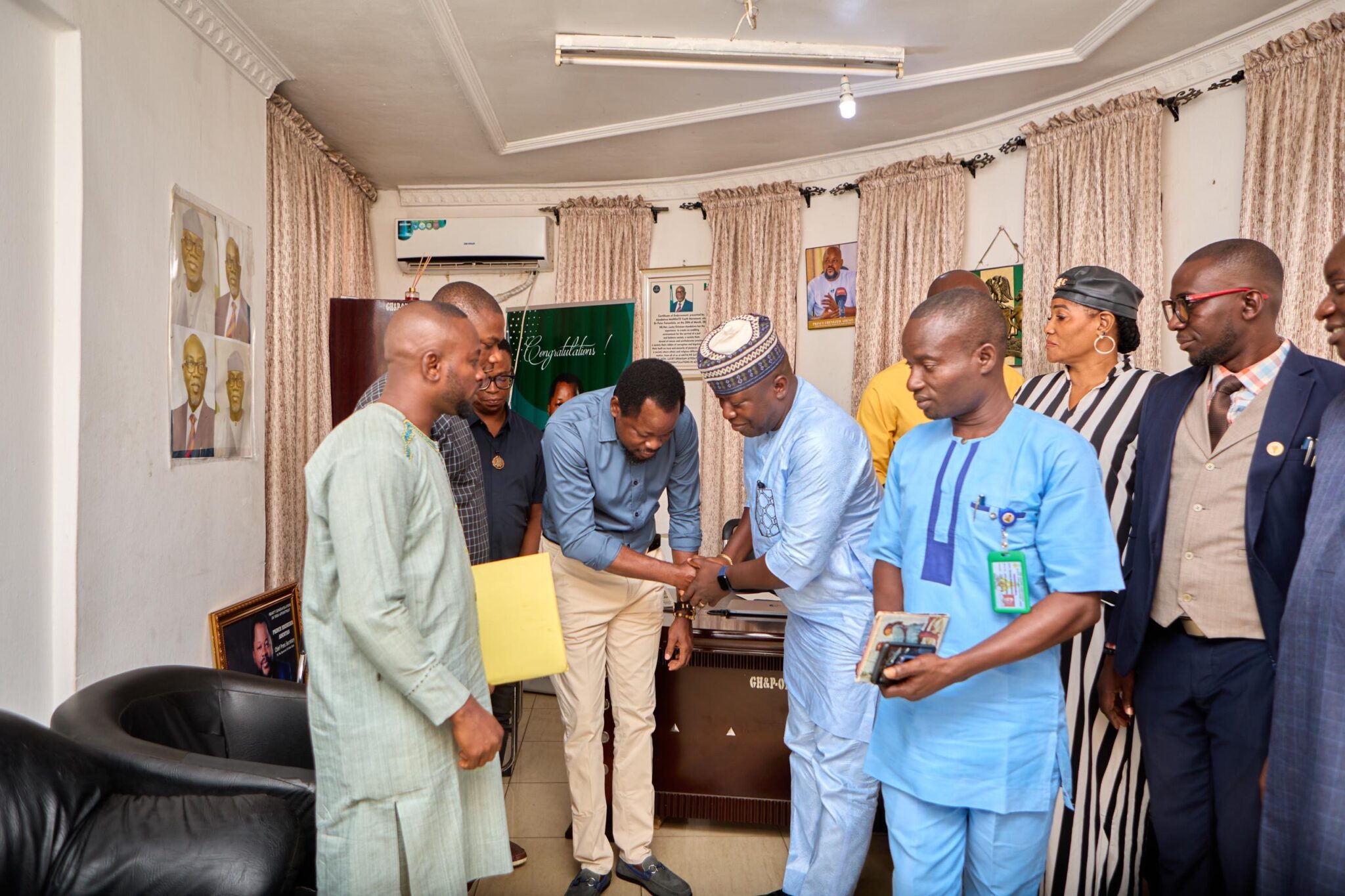 RUGIPO ALUMNI HAILS GOV AIYEDATIWA OVER SALARY ARREARS PAYMENT ...